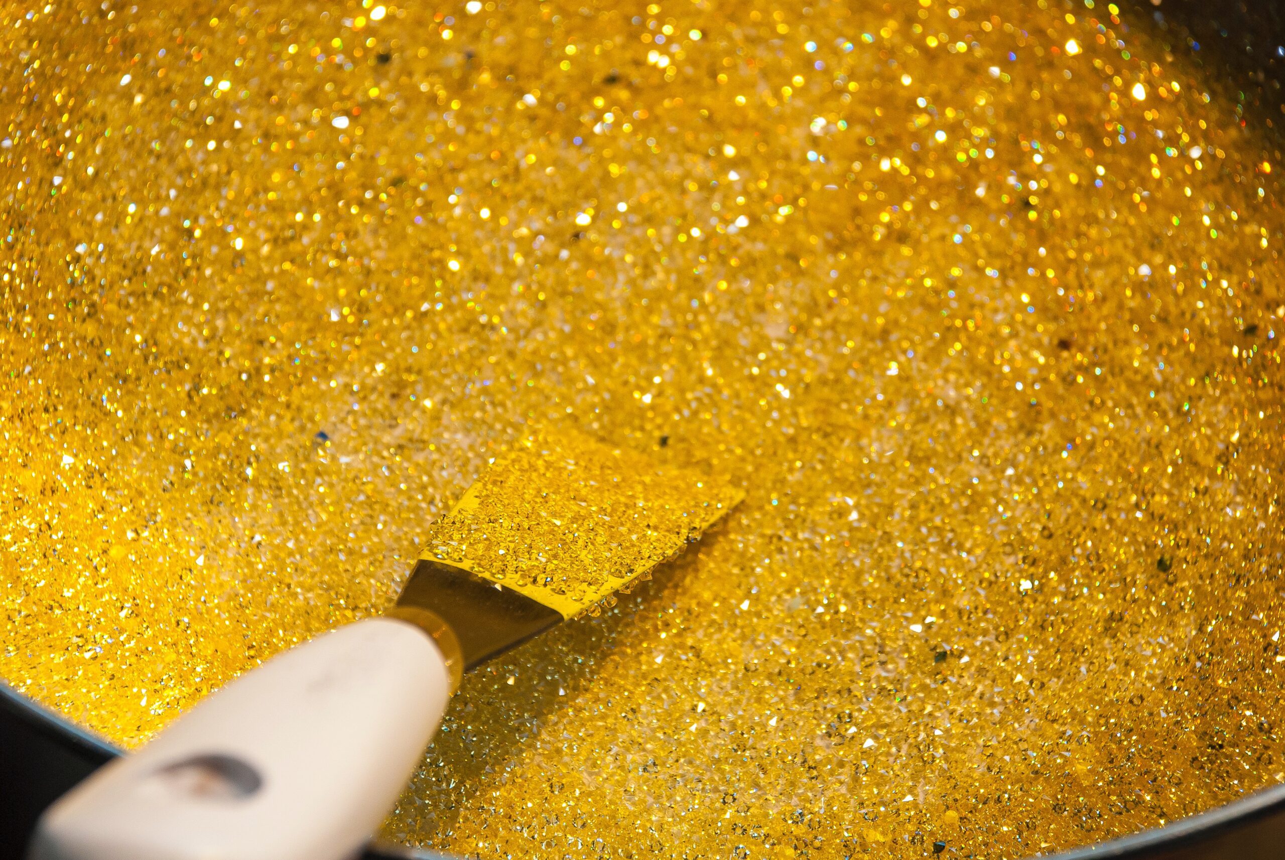 Everything you need to know about yellow lab grown diamonds ...