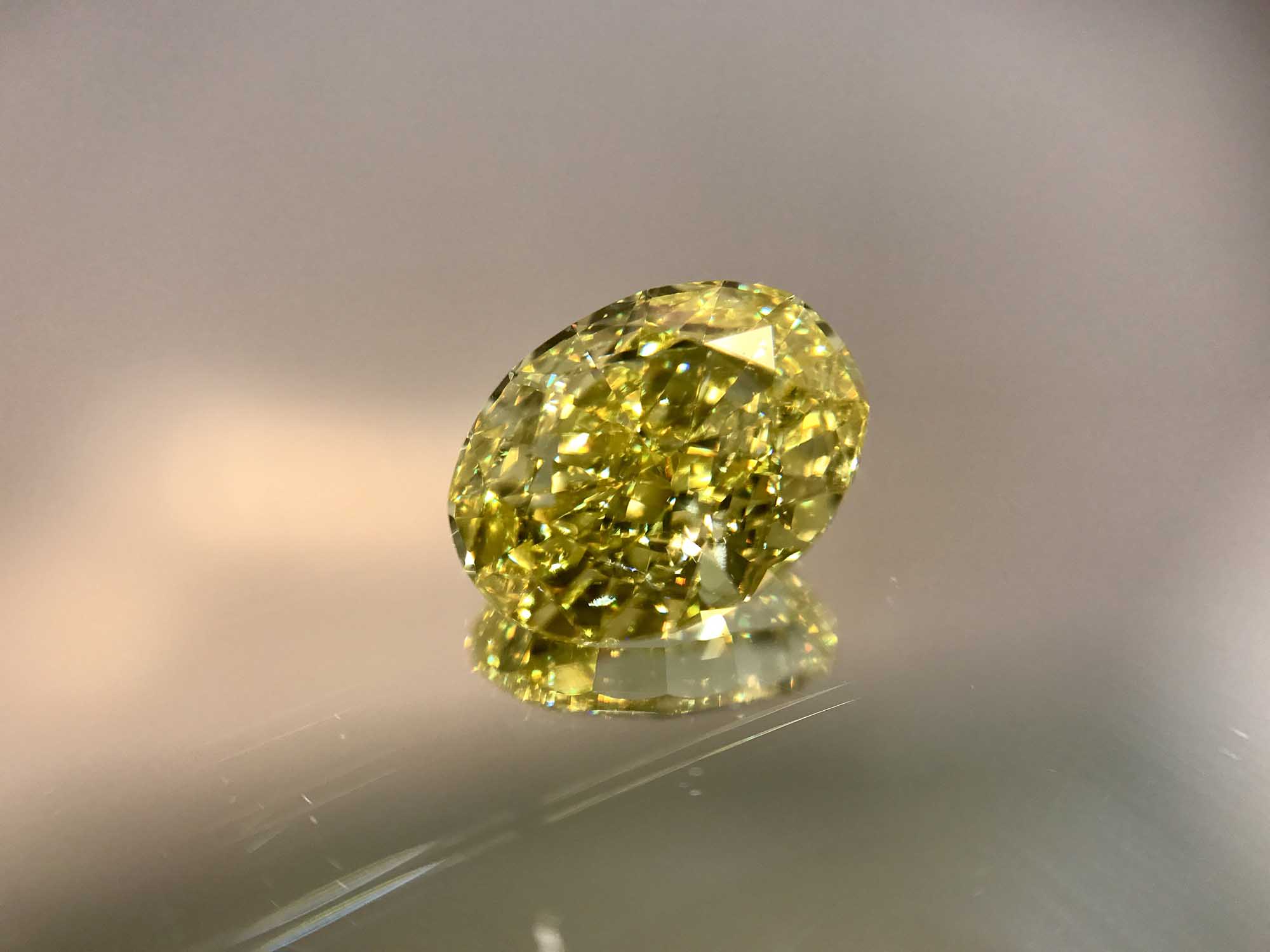 1.01ct Fancy Vivid Yellow Oval | Australian Diamond Brokers
